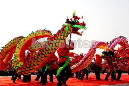 The Unique Concerts Reproduce Traditional Lantern Festival