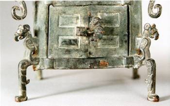 Bronze Pot with Copper Inlaid Design