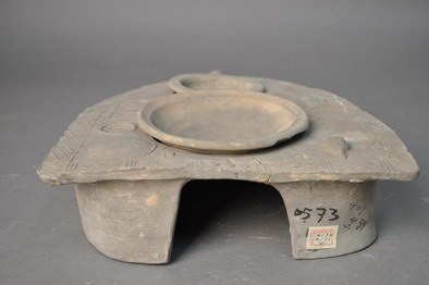 Red-glazed Pottery Stove with a Dragon-head-shaped Chimney