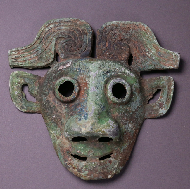 Bronze face mask