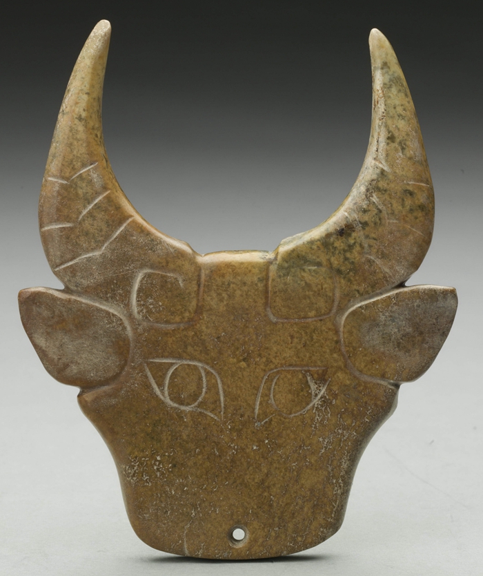 The ox head-shaped pendant